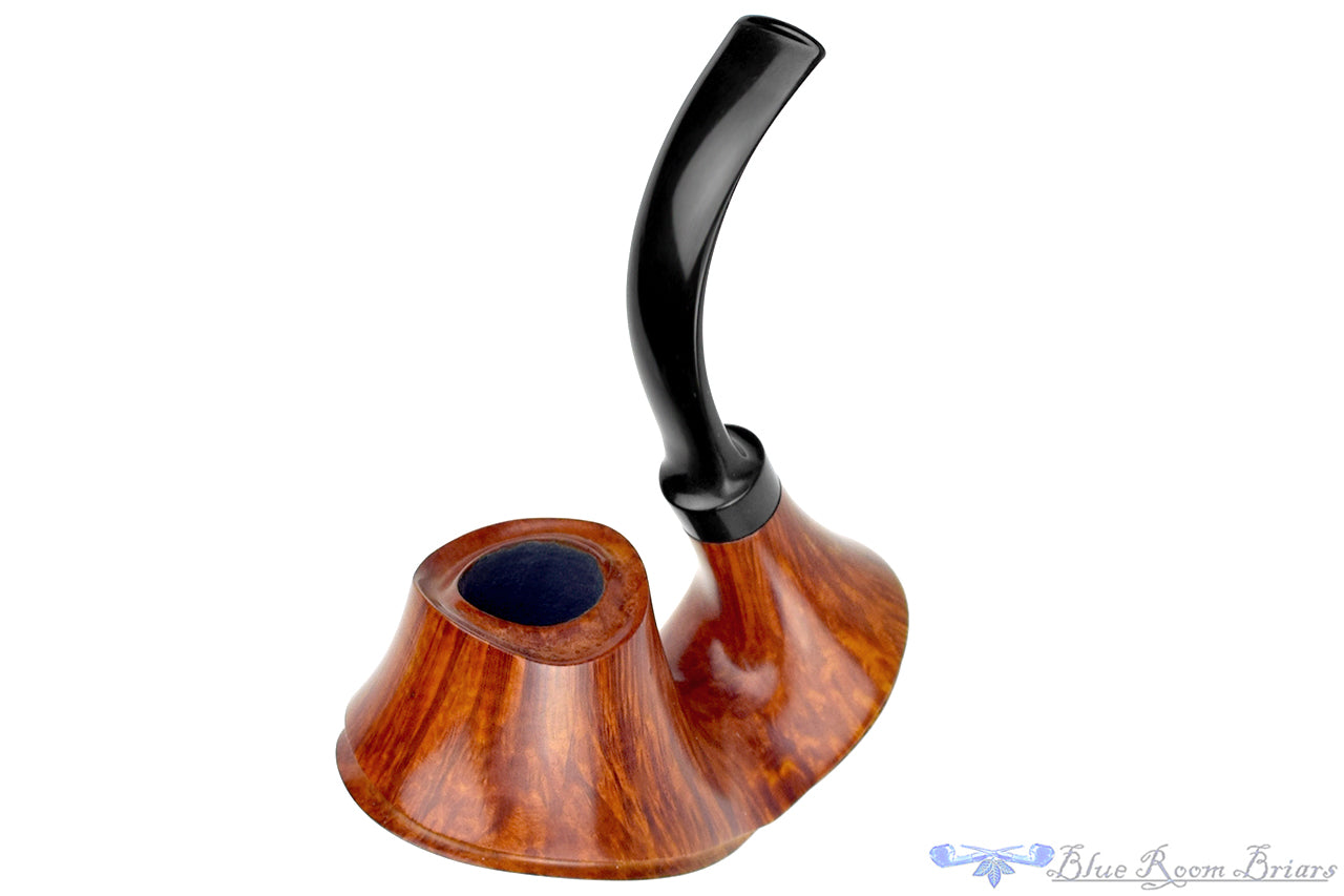 Marek Cikl Pipe Bent Volcano Cavalier with Ebonite – Blue Room Briars